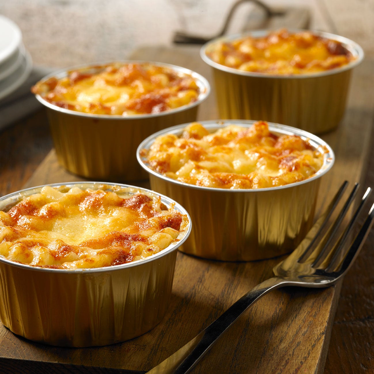 Bundle of 3 individuals, two 1-pound and one 2-pound Mac & Cheese pans ...